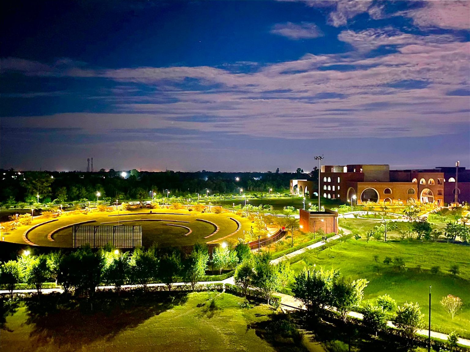 Life at IIM Kashipur : Shantanu Bhowmick, CAT 95.45%iler - iQuanta