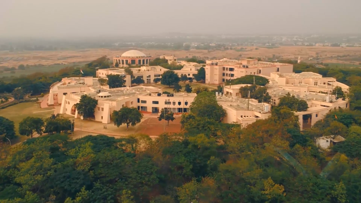 IIM Indore : Campus, Courses, Cutoff, Placement, Alumni - iQuanta