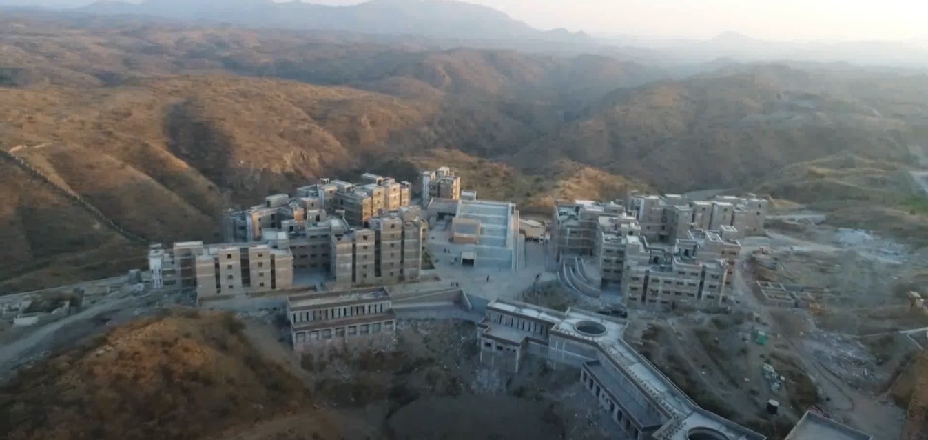 IIM Udaipur : Campus, Cutoffs, Placement, Alumni & More - iQuanta