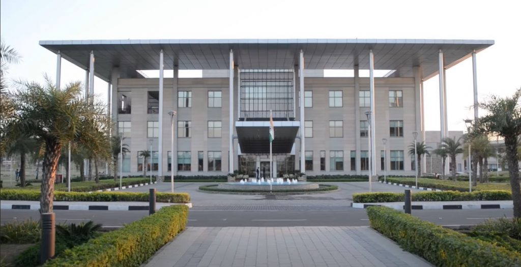 ISB Hyderabad : Campus, Cutoff, Placement, Alumni & More - iQuanta