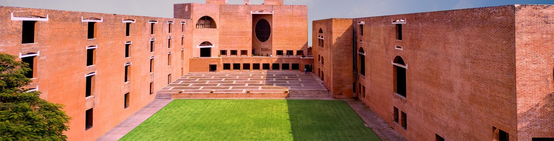 Why are IIMs So Costly? Full Breakdown of IIM Fees Structure, RoI and ...